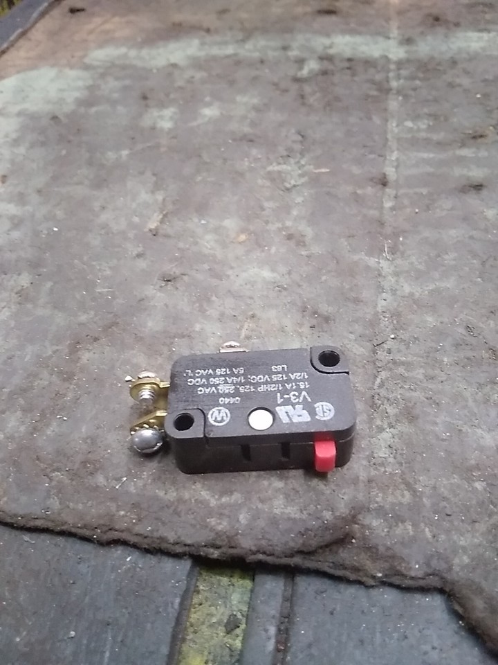 UND LAB INC V3-1 MICRO SWITCH MINATURE BASIC SWITCH V3 SERIES | eBay