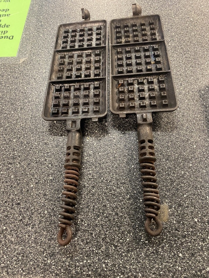 Matching Set Of Griswold Waffle Iron Paddles 2609&2608 | eBay