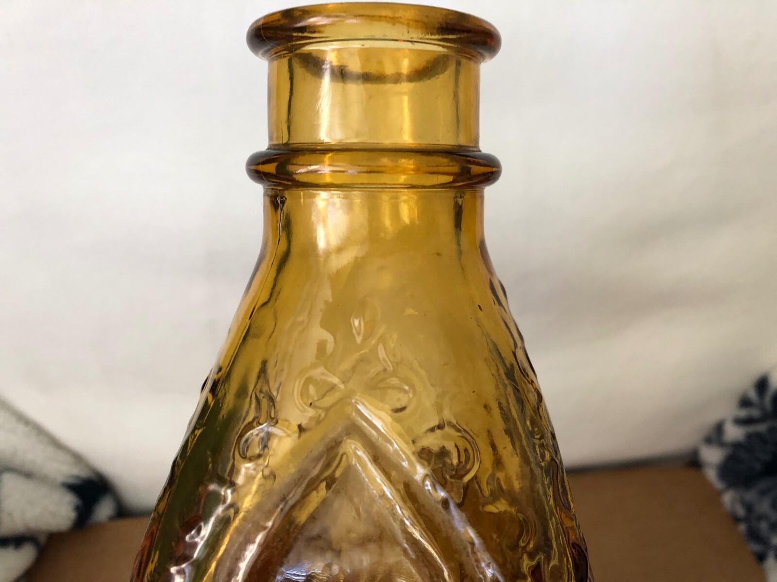 Vintage WHEATON GLASS Chief Wahoo Electric Tonic Cathedral Brand Amber ...