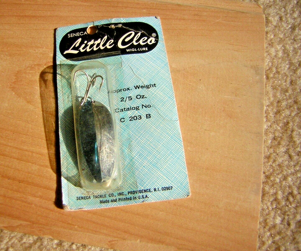 VINTAGE Seneca Little Cleo Wigl Lure- 2/5 Ounce & Blue/Nickle Color | eBay