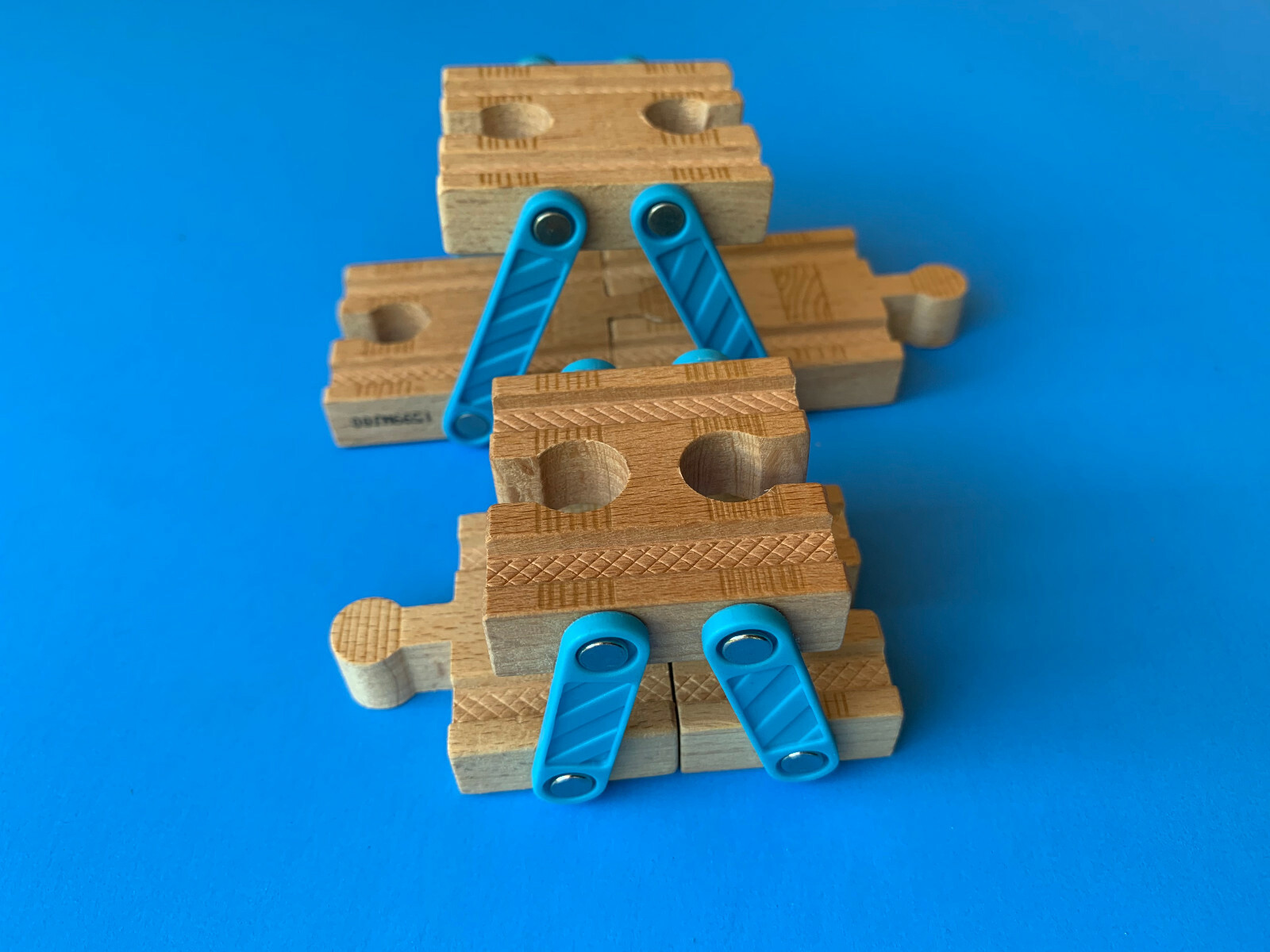 Thomas The Tank Engine Wooden Railway Train Track ~ Blue Plastic ...