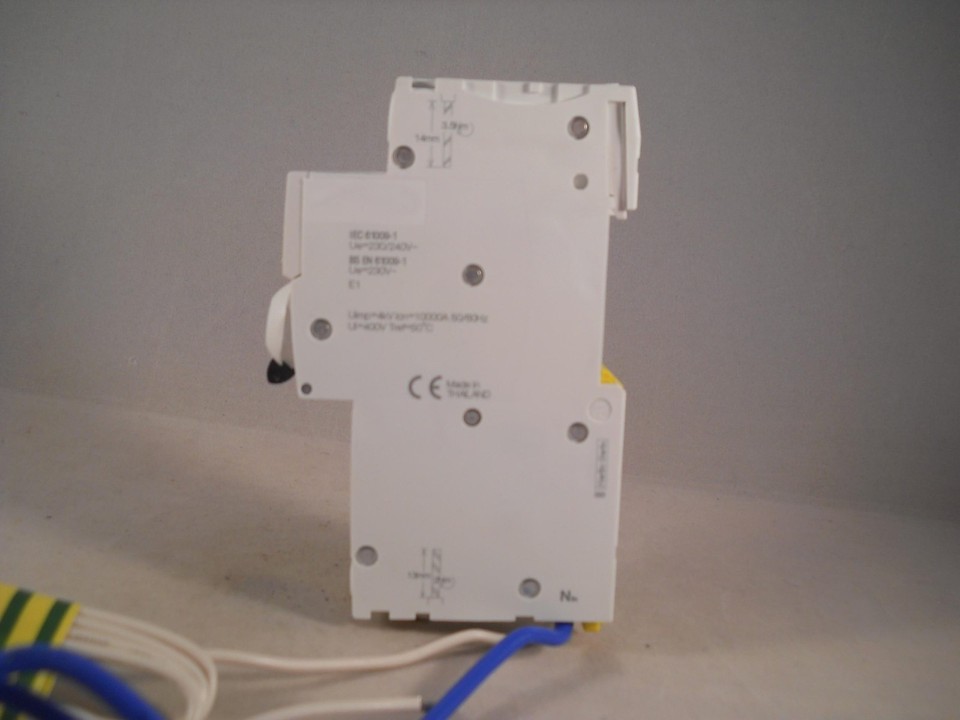 Schneider RCBO 10 Amp 30mA Type B 10A Acti9 iC60H Merlin Gerin A9D31810 ...