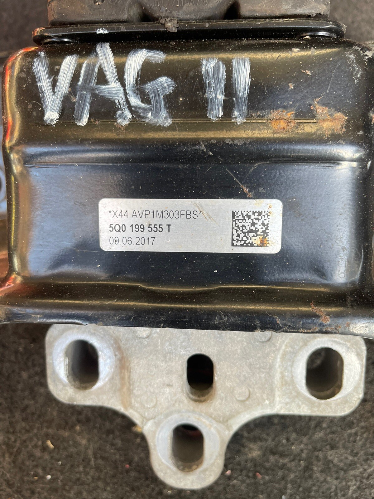 2015 AUDI A3 2.0 TDI VW GOLF MK7 PASSENGER LEFT GEARBOX SUPPORT MOUNT ...