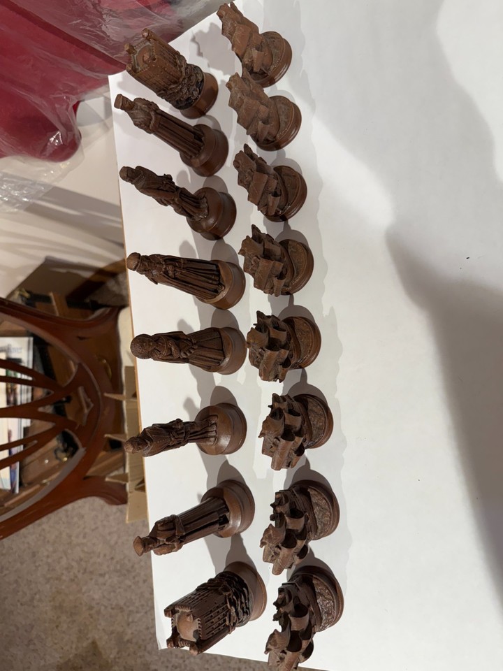 Berkeley Chess BC2010 Elizabethan Chess Set - Cream/Brown in Excellent ...