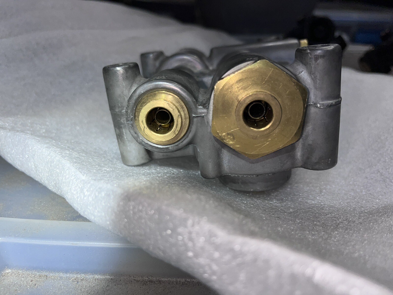 Bendix Tractor Valve T5000280 / 5006727 Part Number for sale online | eBay