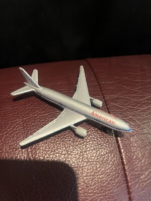 1997 Matchbox Int'l Ltd American Airlines Boeing 777-200 SB041 Toy ...