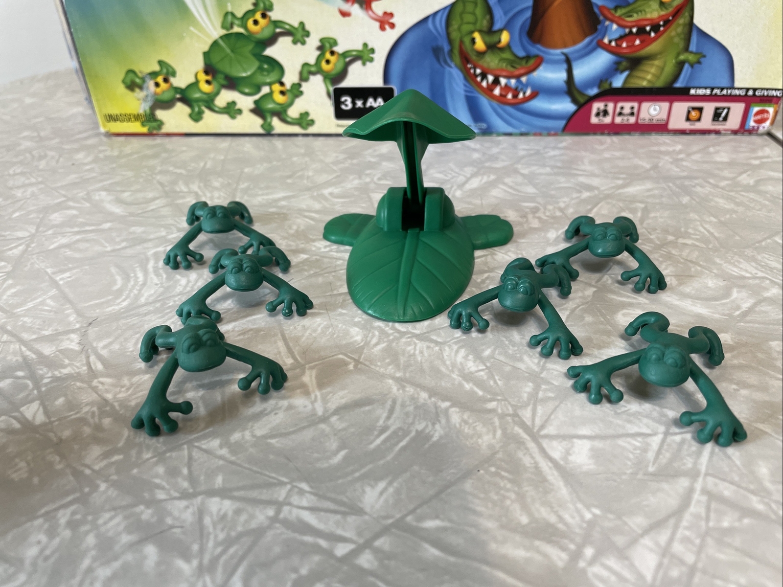 2007 Mattel Flippin' Frogs Game Replacement Parts Piece 6 Frogs ...