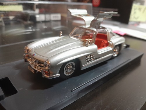 Bang 1:43 Scale Mercedes Benz 300 SL Gullwing NEW IN PACKAGE MADE IN ...