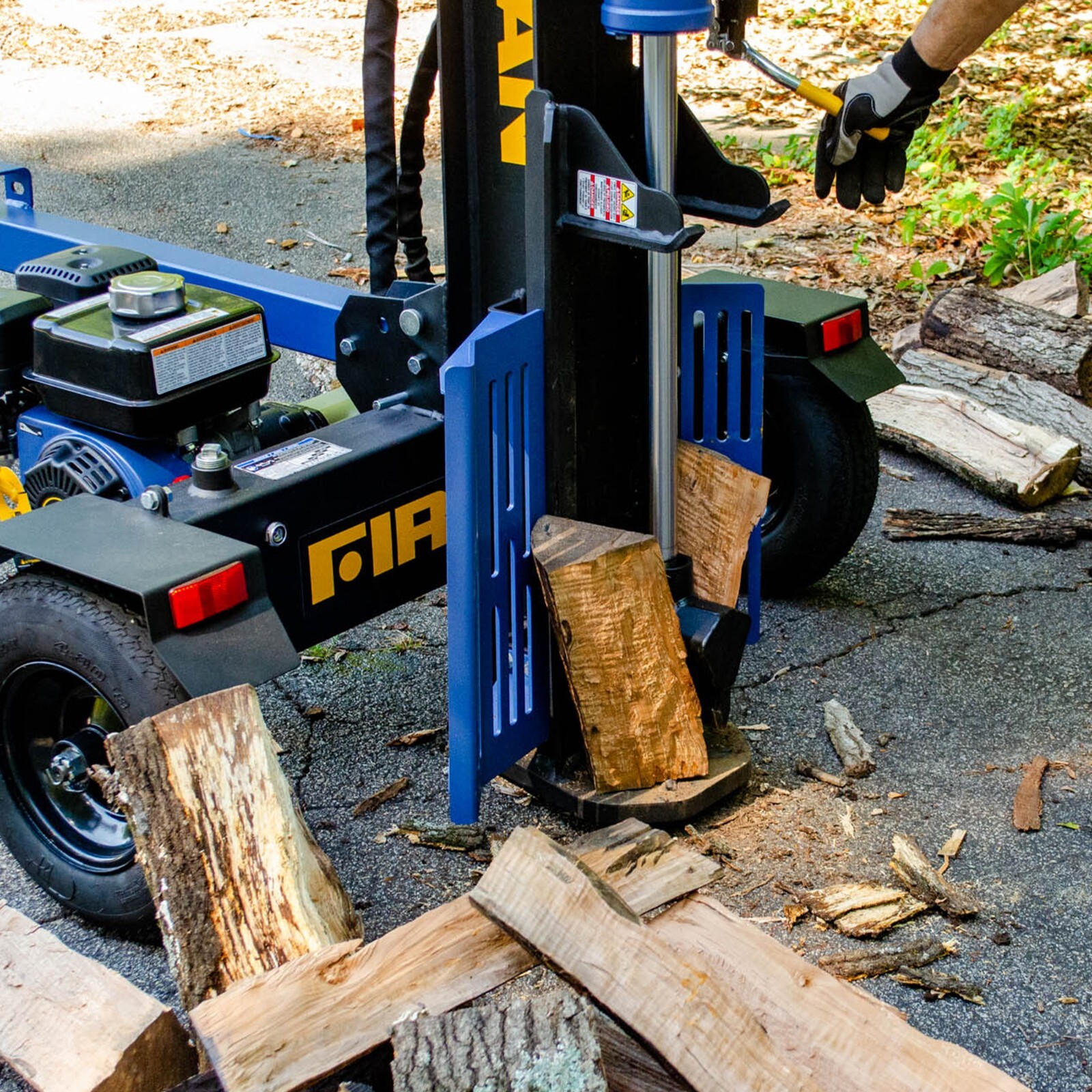 FIRMAN GS2201 22 TON LOG SPLITTER - FAST 11 SECOND CYCLE, LOGS UP TO ...