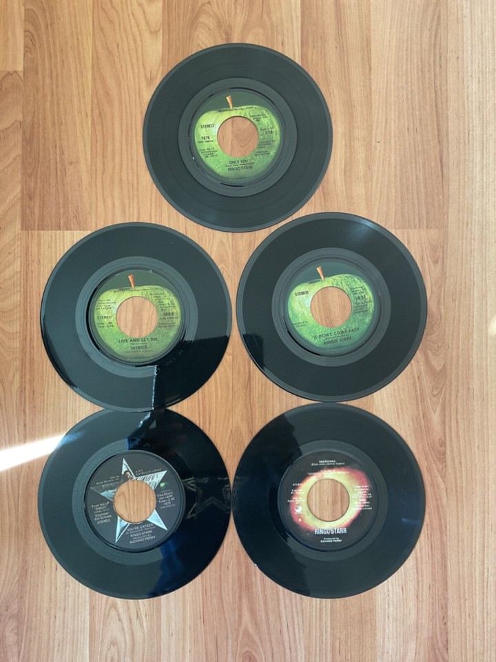 MASSIVE BEATLES COLLECTION 75 VINYL 45s RECORDS GOOD CONDITION RARE ...