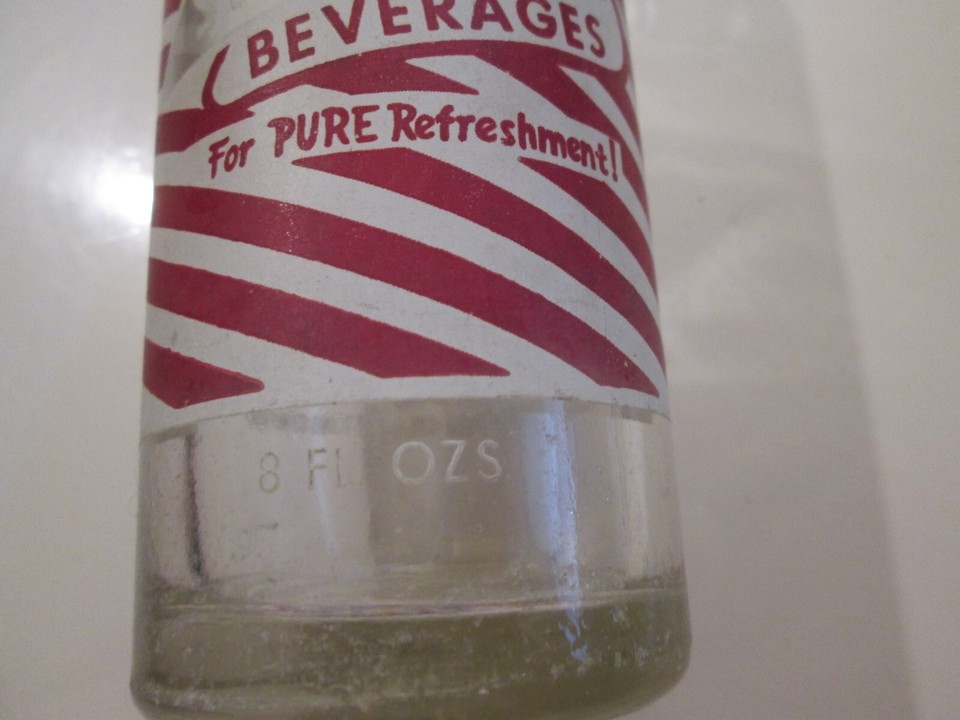 SODA POP BOTTLE BOTTOMS UP BEVERAGE 8 OZ QUAKER RED STRIPE LABEL RIBBED ...