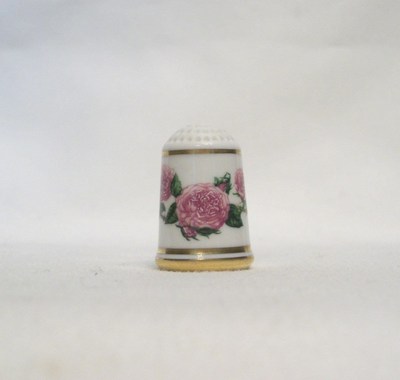 Franklin Royal National Rose Society Porcelain Thimble 1979 - KONIGIN ...