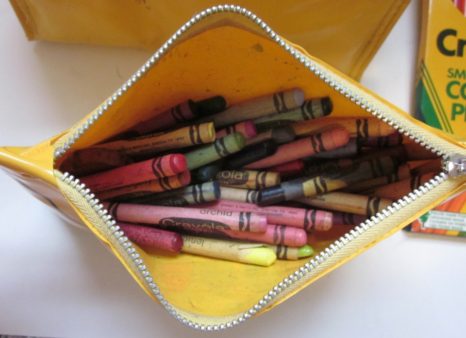 Vintage 1980s Crayola Crayons Lunch Case, Crayons & NOS 1992 Colored ...