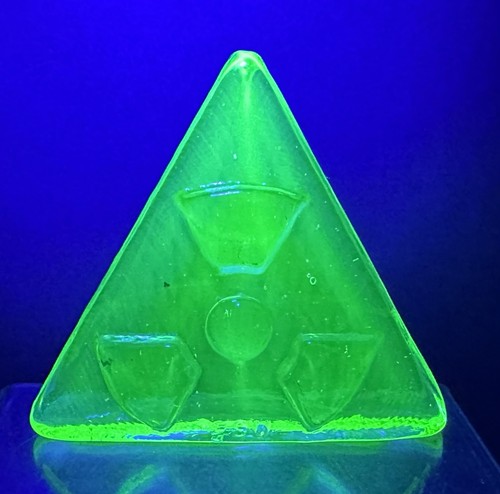 Large Uranium Glass radioactive radiation symbol Paperweight Glows 4 ...