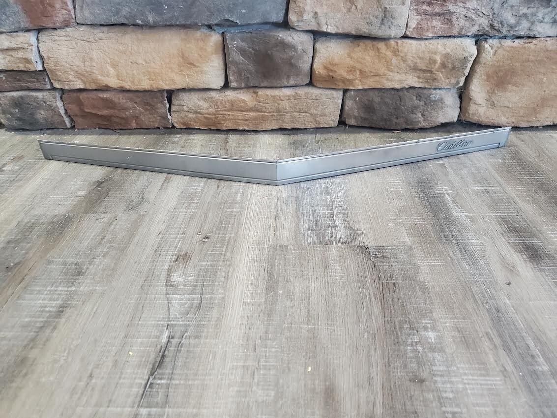 1975-1976 Cadillac Fleetwood Deville Hood Molding PN#1605349 | eBay