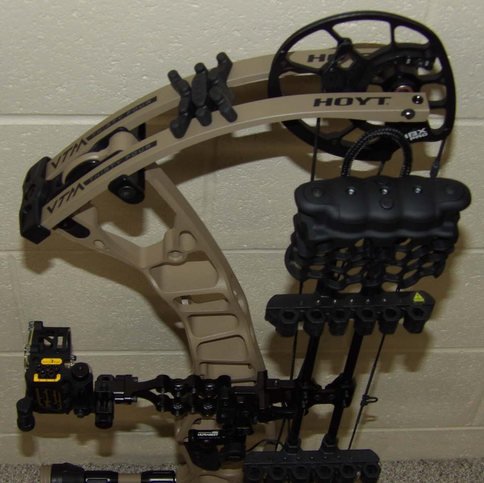 Loaded LEFT Handed Hoyt VTM 34 Bow Package- 55 to 65 lb - 26 to 31" DL ...
