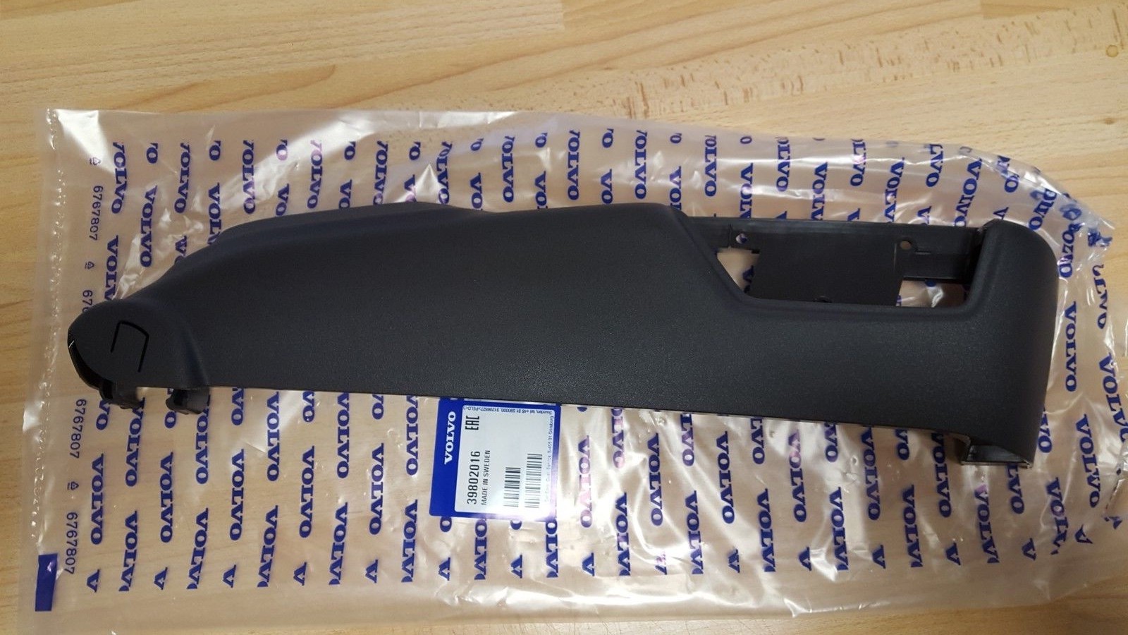 Genuine Volvo O/S RIGHT Electric Seat Trim Black 39802016 S80 V70 XC70 ...