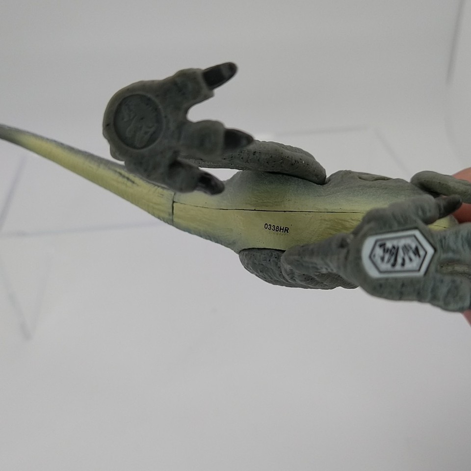 2017 Jurassic Park World Battle Damage BLUE Velociraptor Dinosaur ...