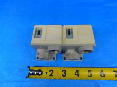 2 PCS SMC PRESSURE SWITCHES IS3000 IS3000-02 AC125V5A/250V3A DC30V4A .1 ...