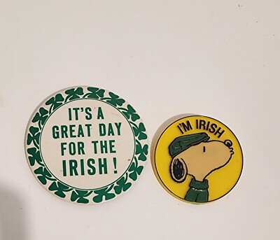 (2) Irish Pinbacks Snoopy Peanuts Kiss Me Great Day For Irish St ...
