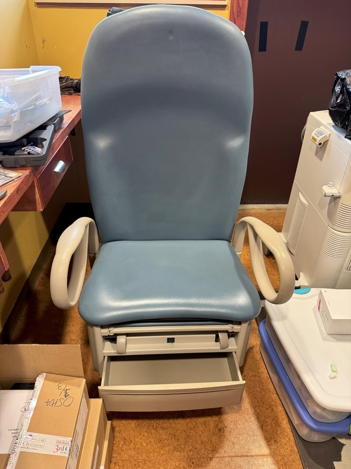 Brewer Access® High‑Low Power Exam Table – ADA‑Compliant, Whisper‑Quiet ...