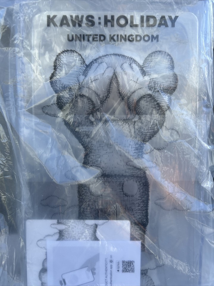 KAWS Holiday UK Vinyl Figure 4530956542768| eBay
