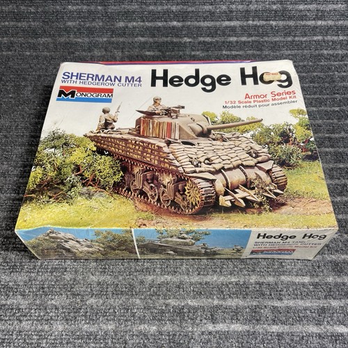 Monogram Sherman M4 Hedge Hog Hedgerow Cutter Tank 1/32 Model Kit #4201 ...