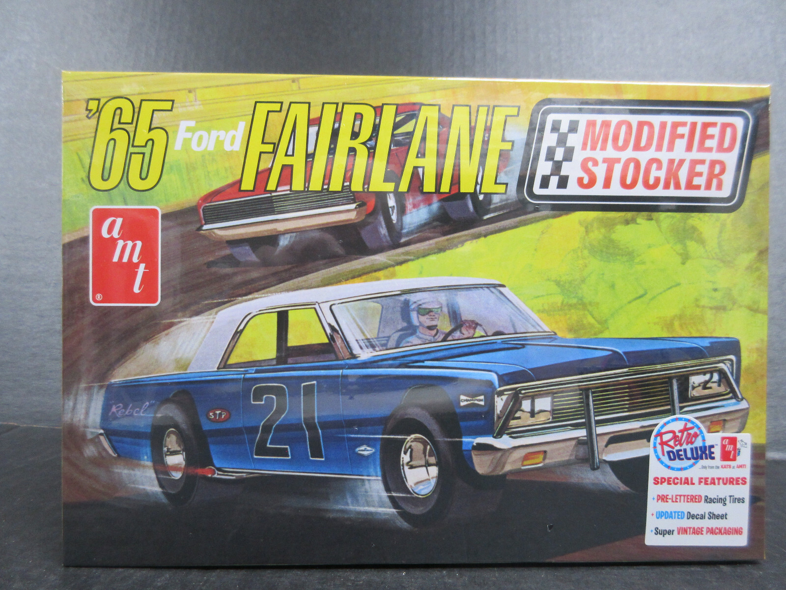 AMT 1965 Ford Fairlane Modified Stocker Model Kit 1:25th Scale | eBay