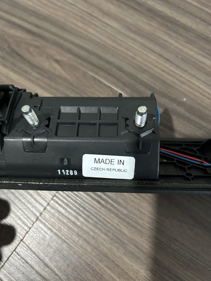 03-13 Volvo XC90 Rear Tail Gate Release Hatch Handle 31253018 30699743 ...