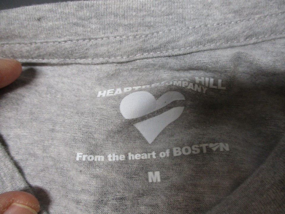 HEARTBREAK HILL Gray T-Shirt Run Hard Risk Heart Break Unisex Sz M | eBay