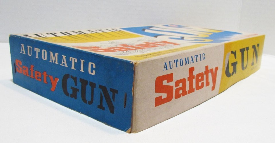 AUTOMATIC SAFETY GUN 1960's TOY RAYGUN SPACE RAY GUN W/ BOX MADE IN ...