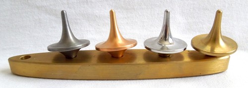 FOREVERSPIN * 4 Tops* 1 Dock* Spinning Top* Forever Spin* FREE SHIPPING ...