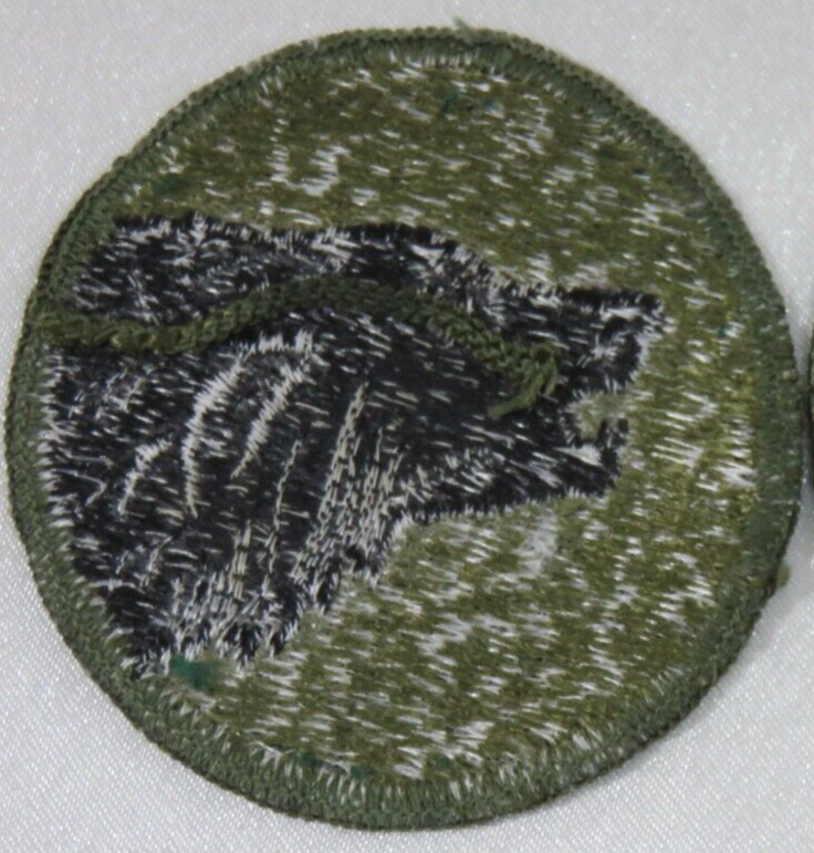United States Army 104th Training Division Single Military Patch Wolf ...