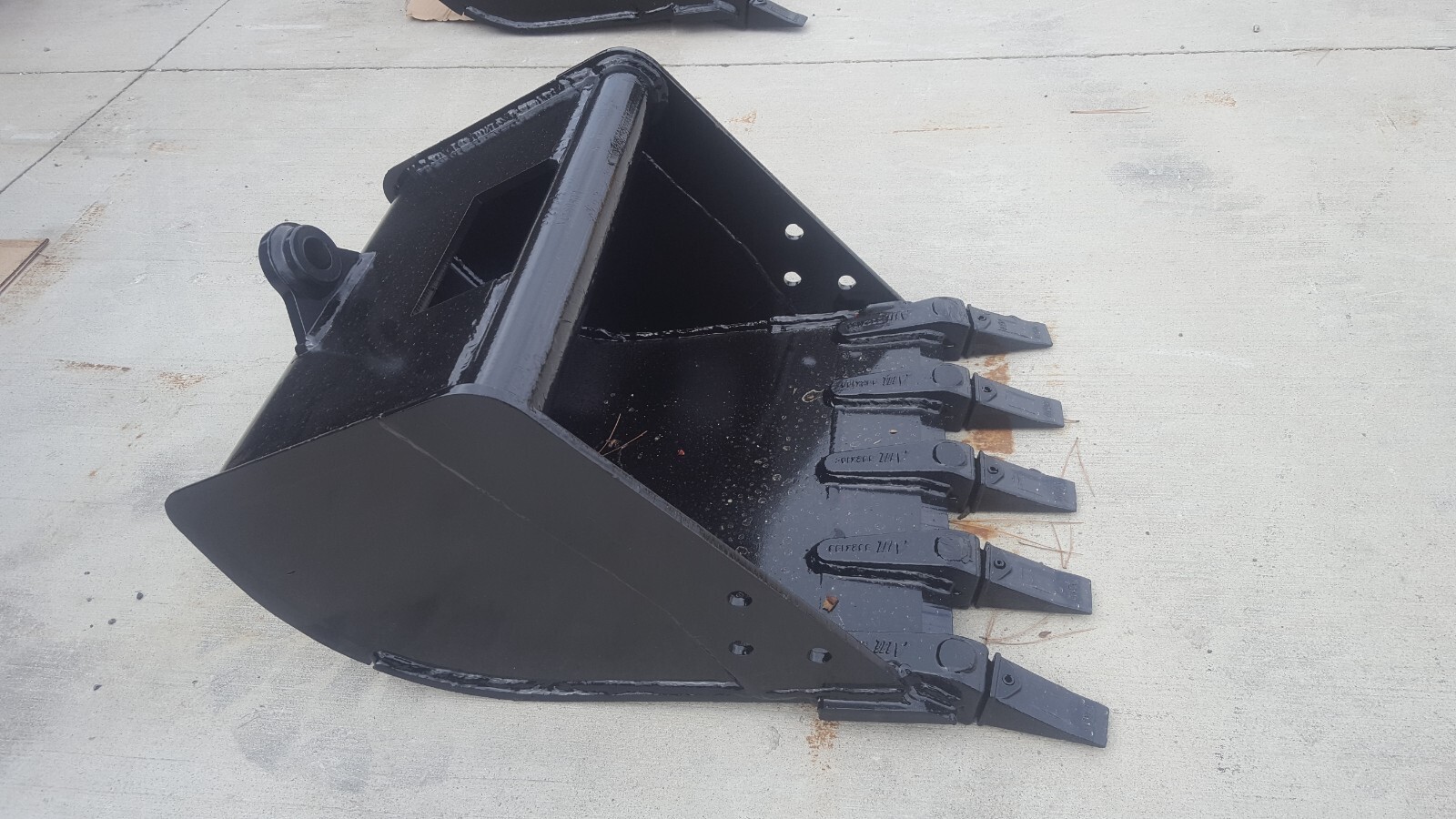 New 24" TAG Coupler Style Excavator Bucket: Fits 6-9k Machines With PIN ...