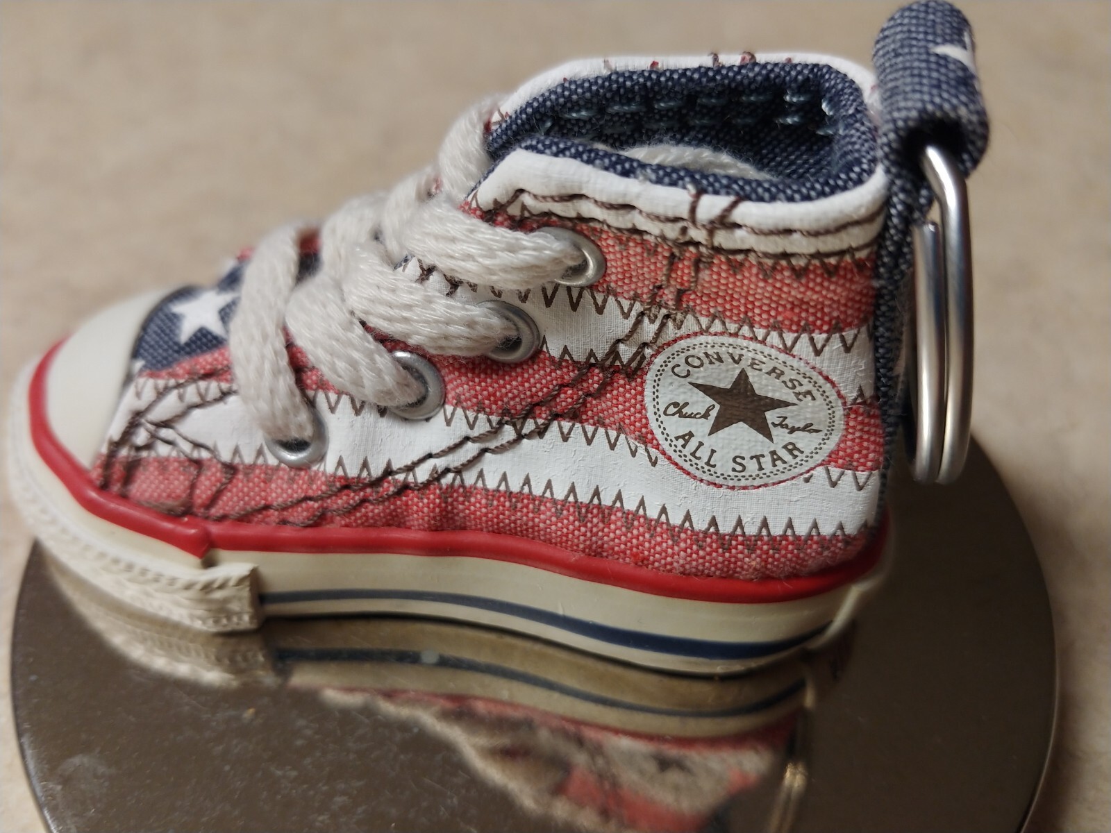 Converse Chuck Taylor All-Star Mini Collectible Key C… - Gem
