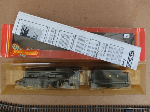 Hornby R858 - OO Gauge - Black LMS 4-6-0 Class 5 Locomotive 5241 ...