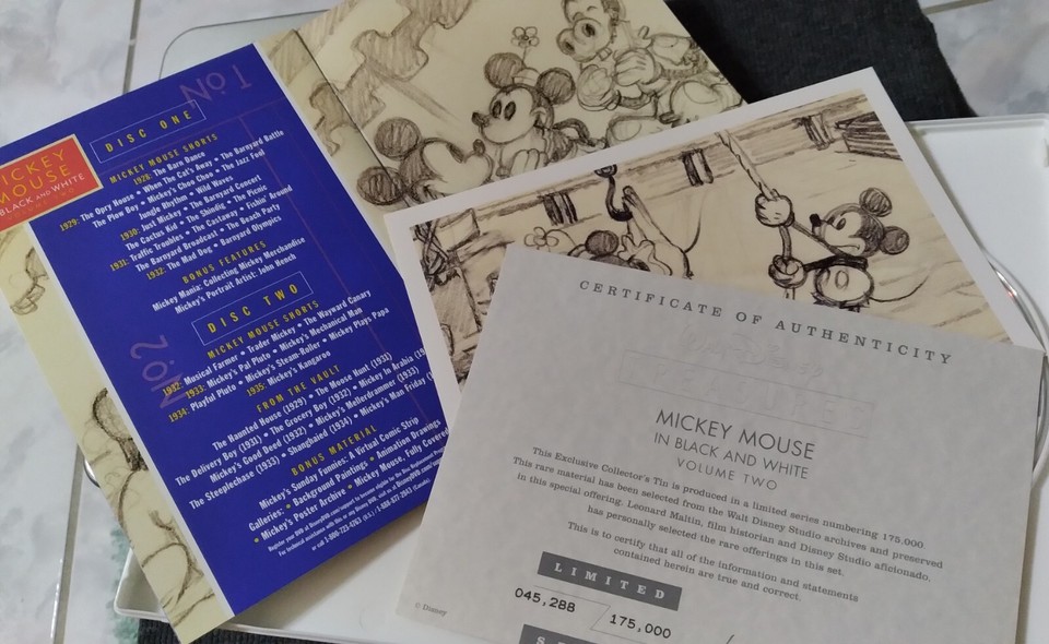 Walt Disney Treasures, "Mickey Mouse Vol 2" Exclusive Collectors Tin(2 ...