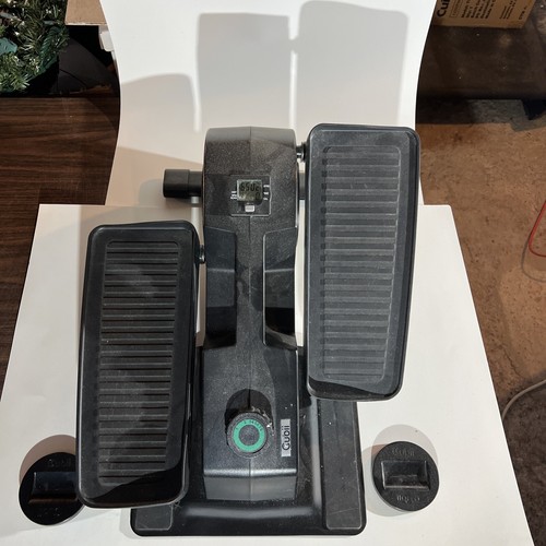 Cubii F3A2 Under Desk Elliptical Exercise Built In Monitor Adjustable ...