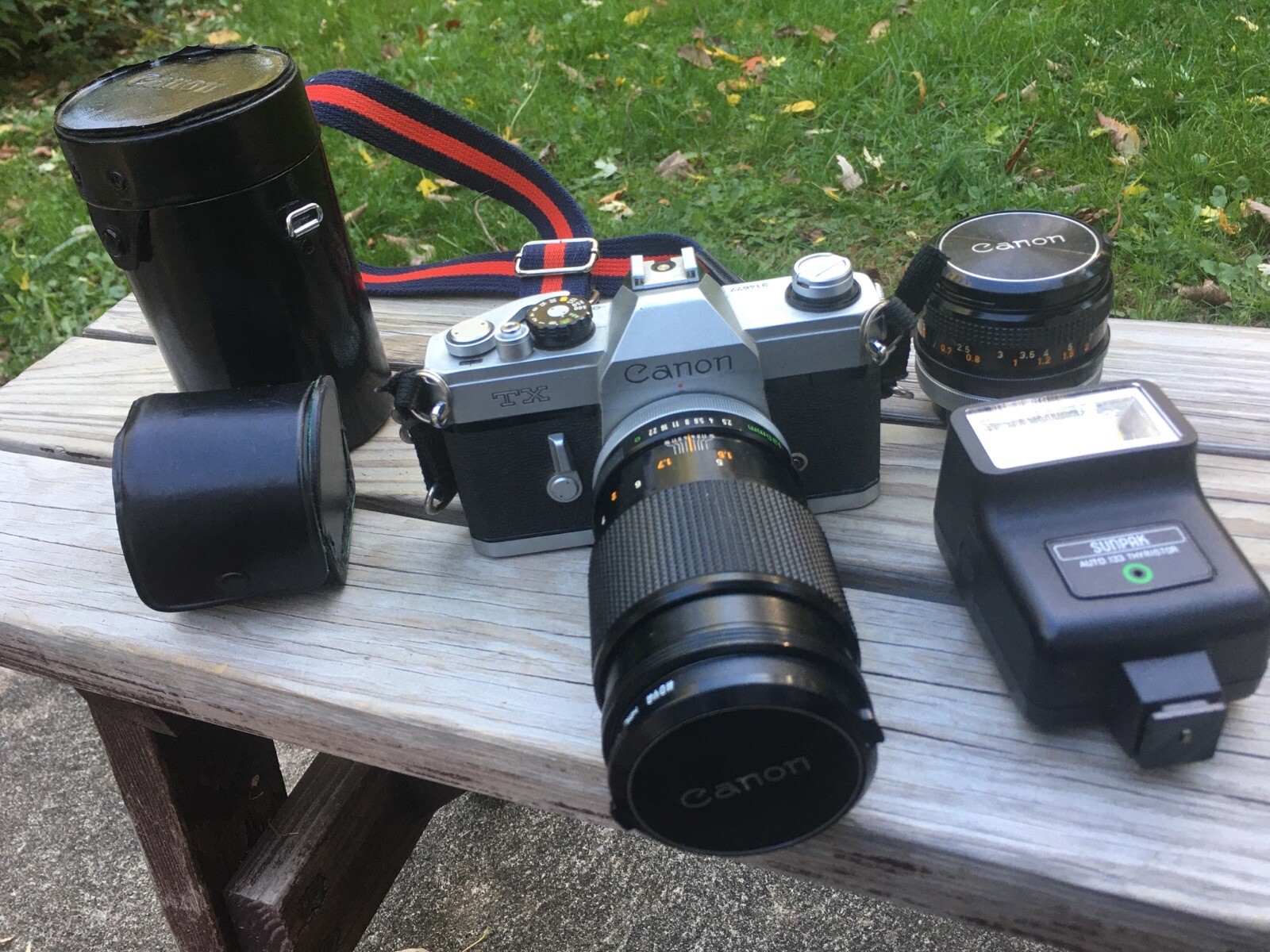 VINTAGE 35mm CANON TX CAMERA IN GOOD SHAPE w/BAG, TELEPHOTO LENSES ...