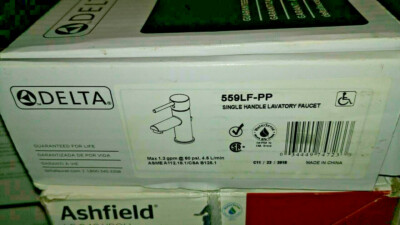 Delta 559LF-PP Modern Single Hole Single-Handle Bathroom Faucet in ...