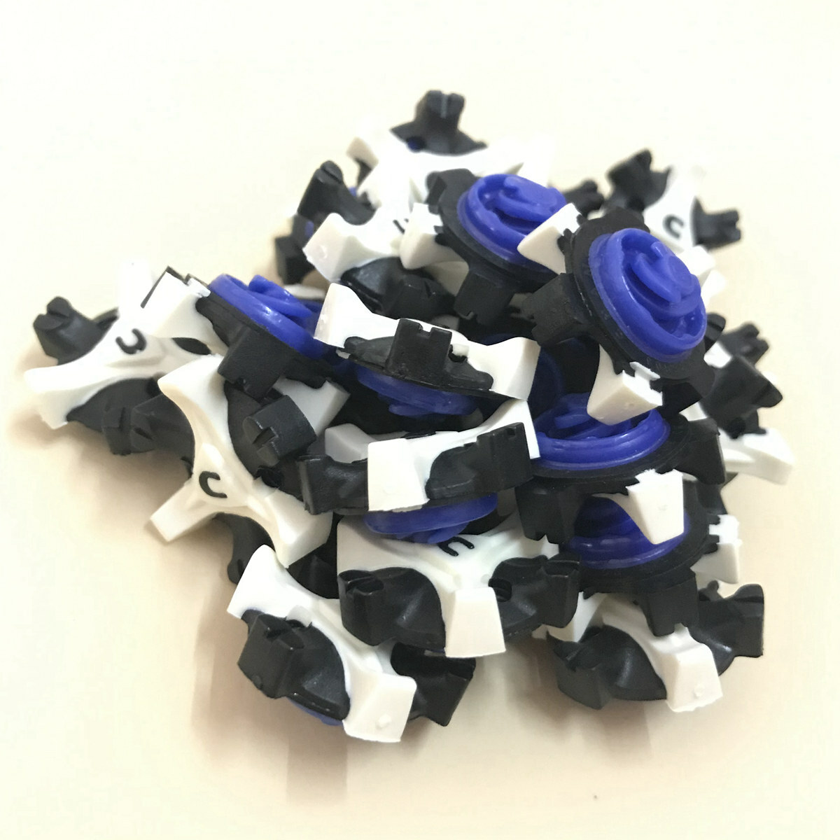 14/28/56pcs Tri-Lok Spikes Golf Shoe Spikes Replacement Fast Twist | eBay