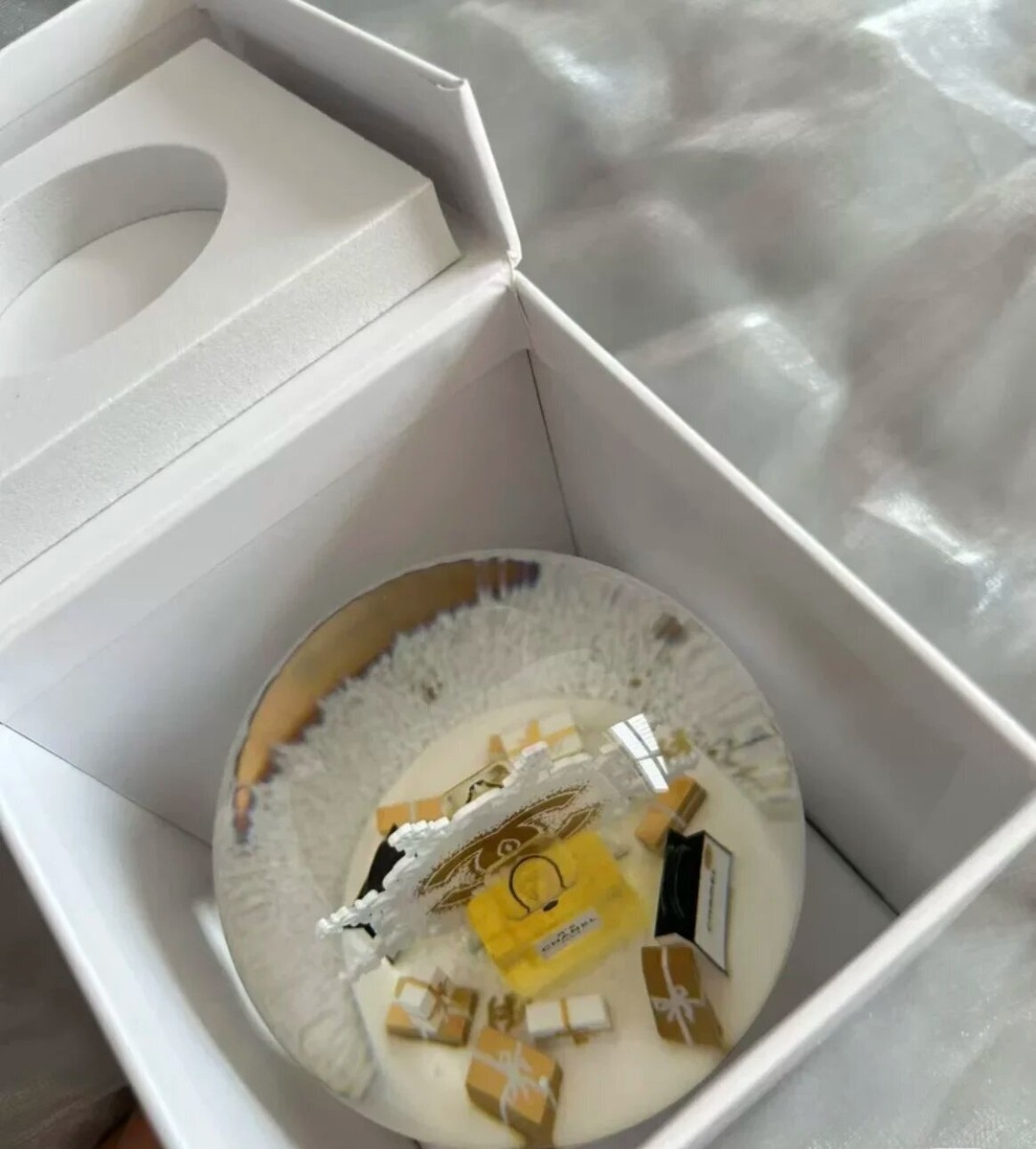 Chanel 2024 VIP Gift Crystal Ball Snow Globe New Limited Chanel 2024 VIP Gift Crystal Ball Snow Globe New Limited