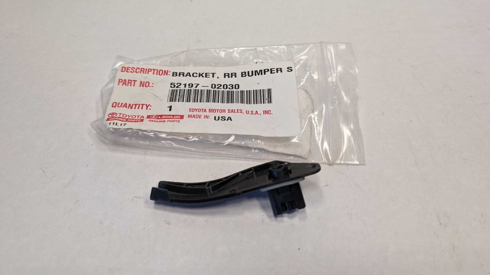 Genuine Toyota 5219702030 Passenger RH Rear Bumper Bracket 2003-2008 ...