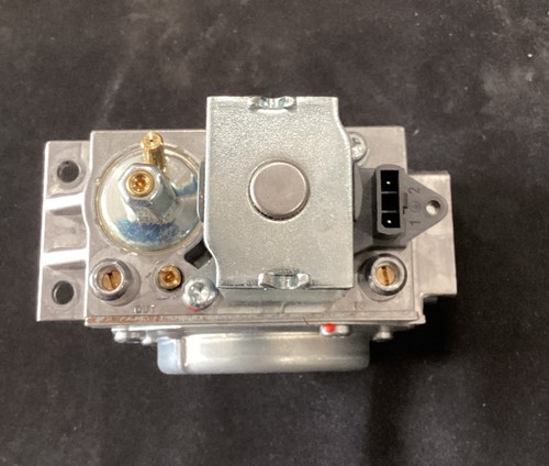 Weil McLain Boiler Gas Valve for Eco/WM97+ 110, Series 2 383-700-259 | eBay