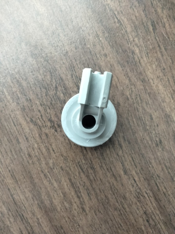 Frigidaire Dishwasher Upper Rack Wheel and Bushing Assembly Roller ...
