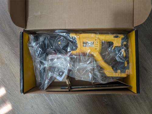 DEWALT 20V MAX XR Li-Ion 1 in. D-Handle Rotary Hammer DCH133B (Tool ...