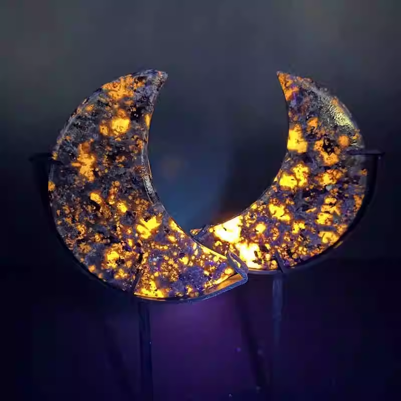 Natural Yooperlite Crystal Moon Carving - UV Reactive Flame Moon Quartz ...