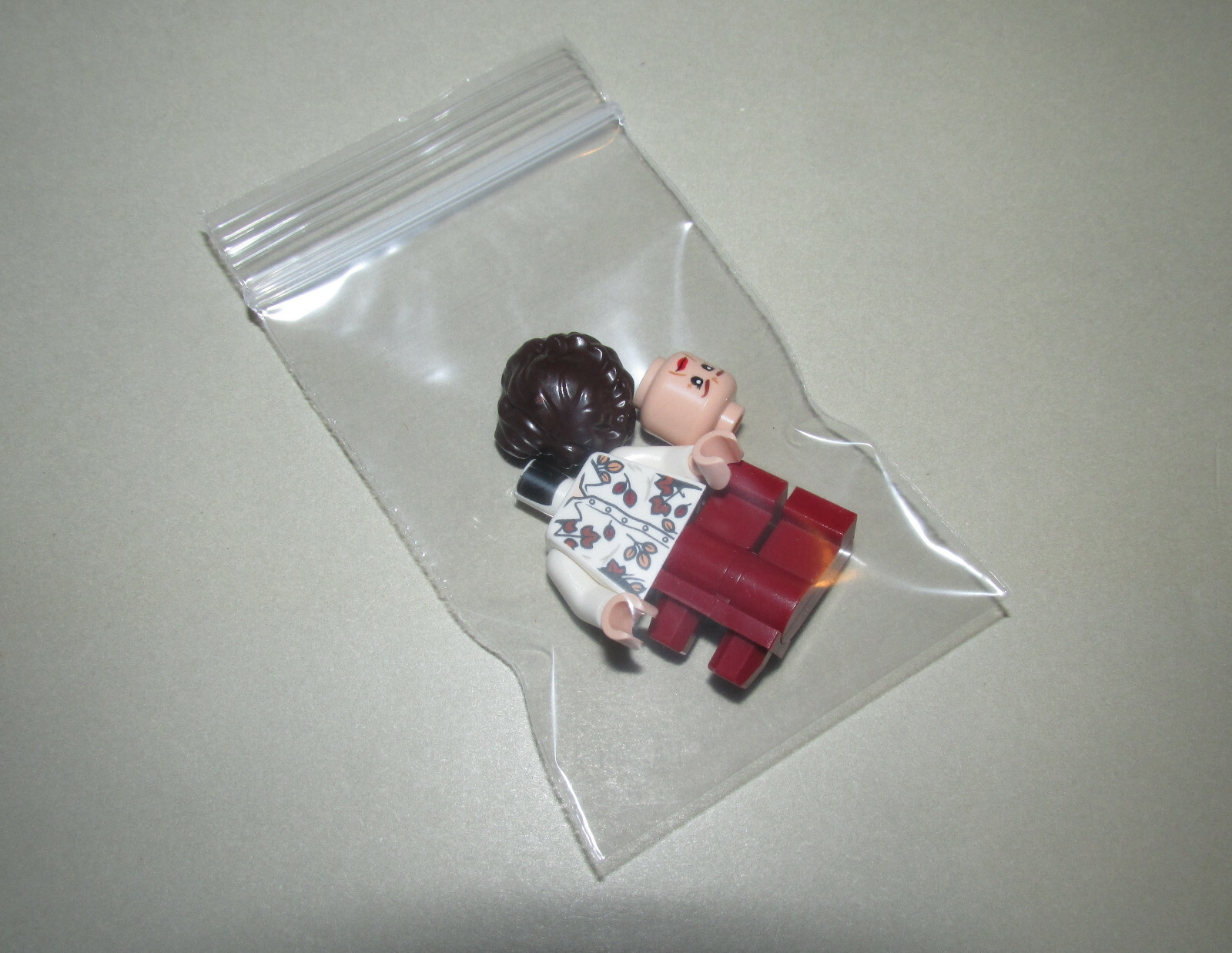 New Lego Harry Potter Petunia Dursley Minifigure from 4 Privet Drive ...