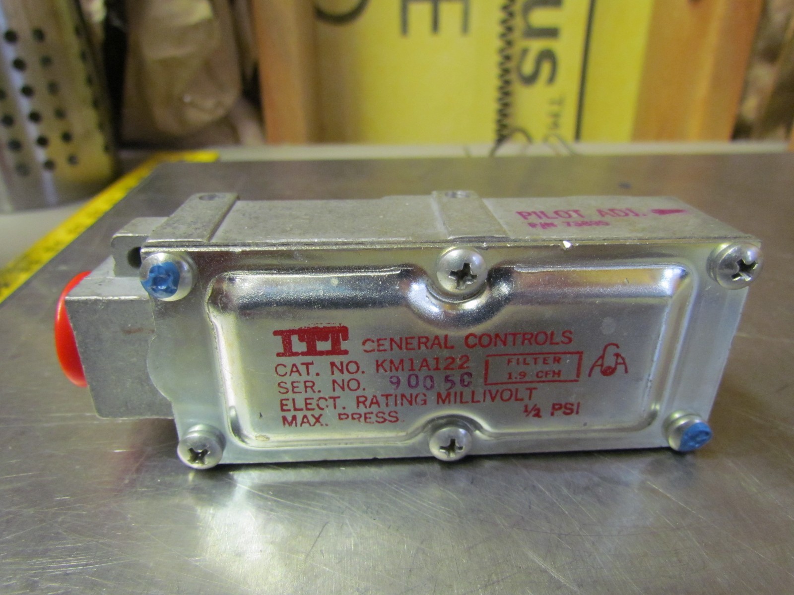 NEW KM1A122 / 73895 Raytheon Caloric ITT General Controls Millivolt ...
