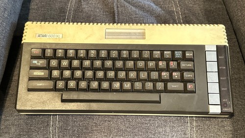 Atari 600 XL Vintage Home Computer Console Only! ~ Works! ~ Fast ...